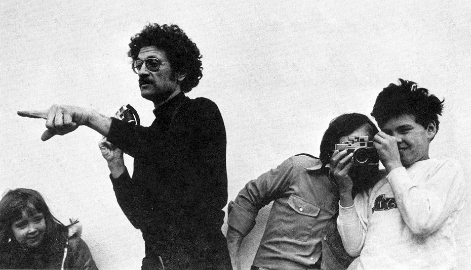 Meet Philly’s most well-known photographer, Harvey Finkle – HOLD -UP